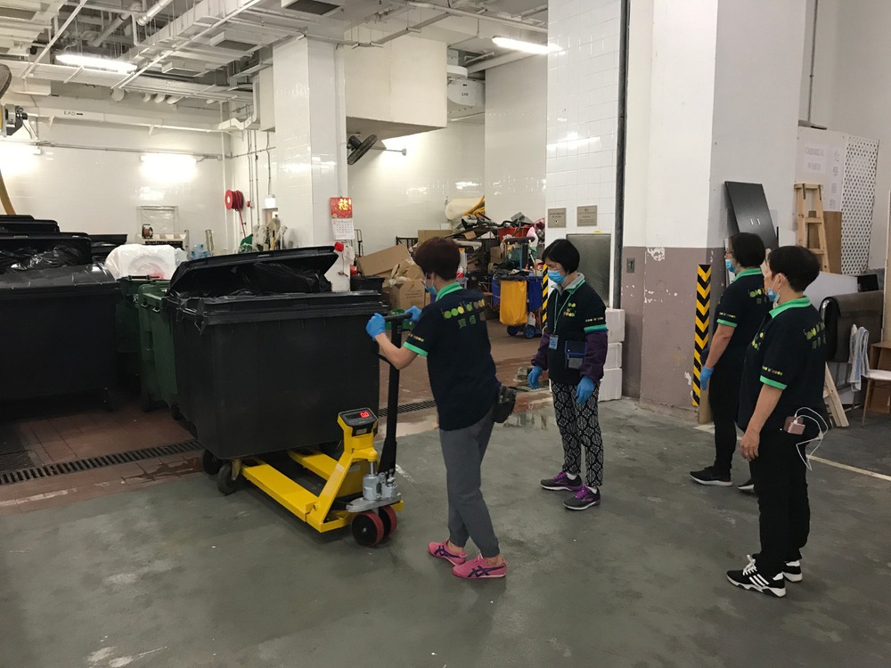 Municipal Solid Waste Charging, Waste Reduction at Housing Estate ...